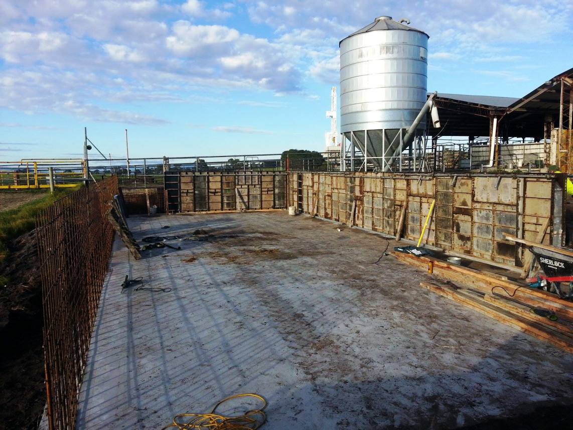 Concrete Material Bin and Retaining Walls at Barry Beach | | South ...